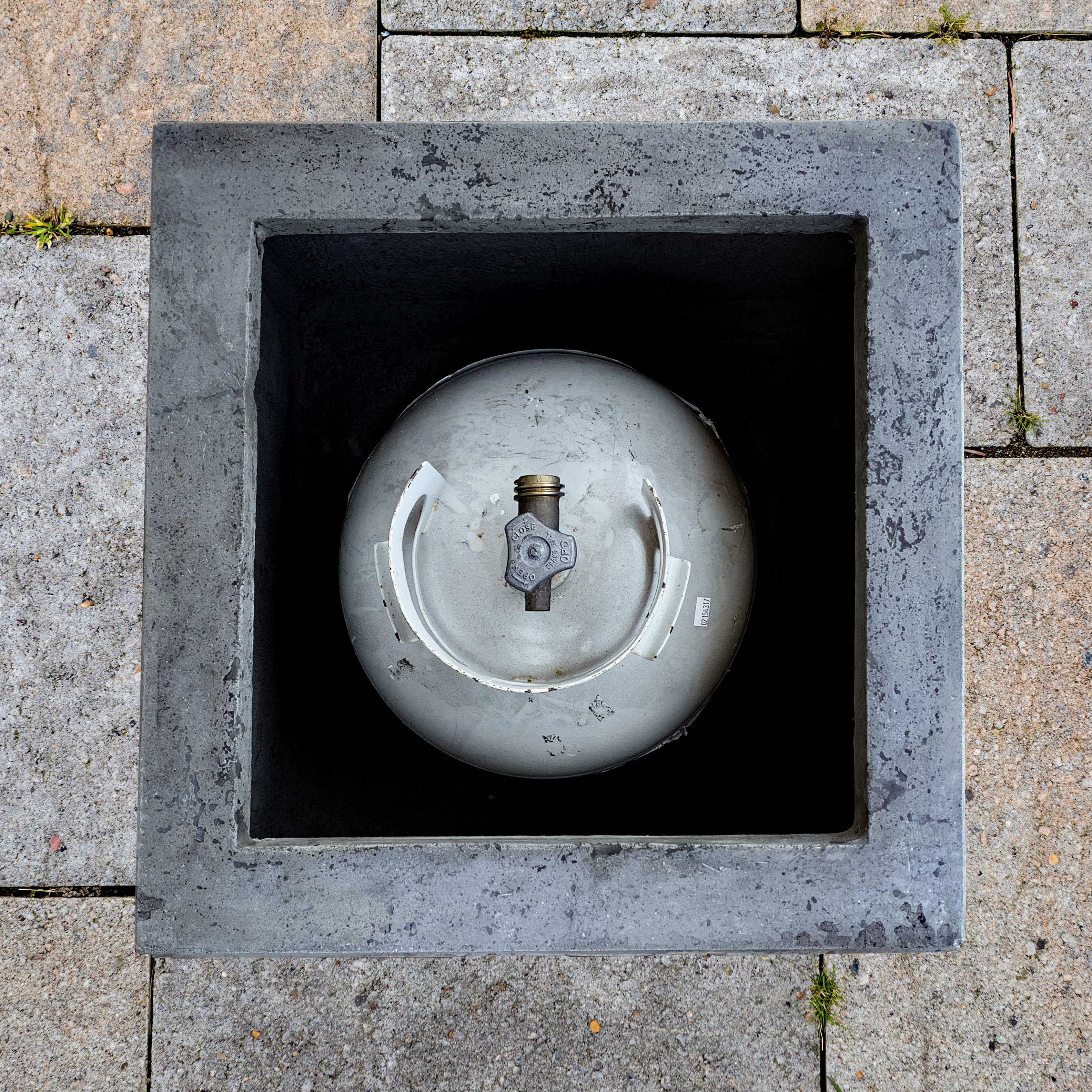 Prism Hardscapes Tav Propane Enclosure | AuthenTEAK