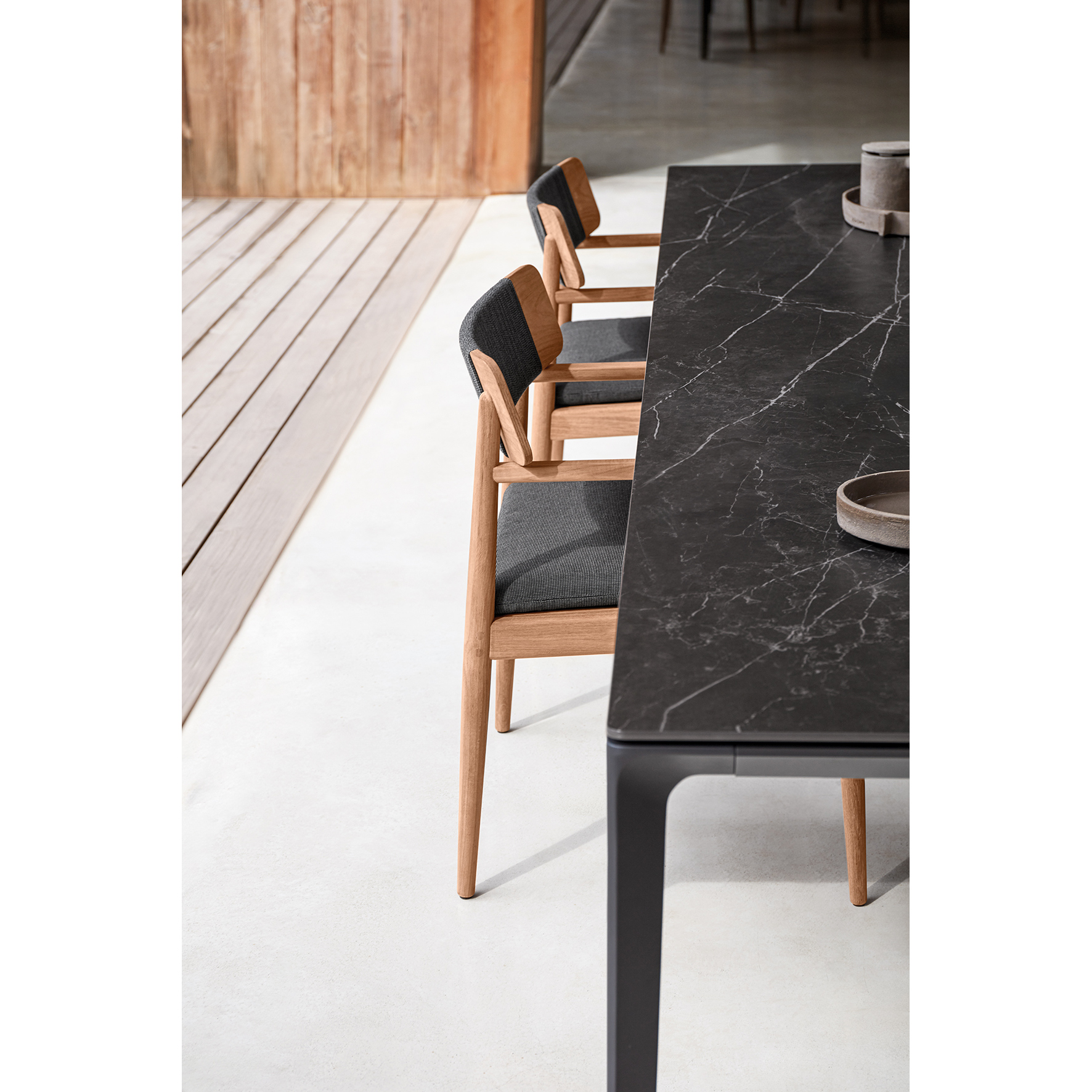 Gloster Carver 87" Teak Rectangular Dining Table | AuthenTEAK