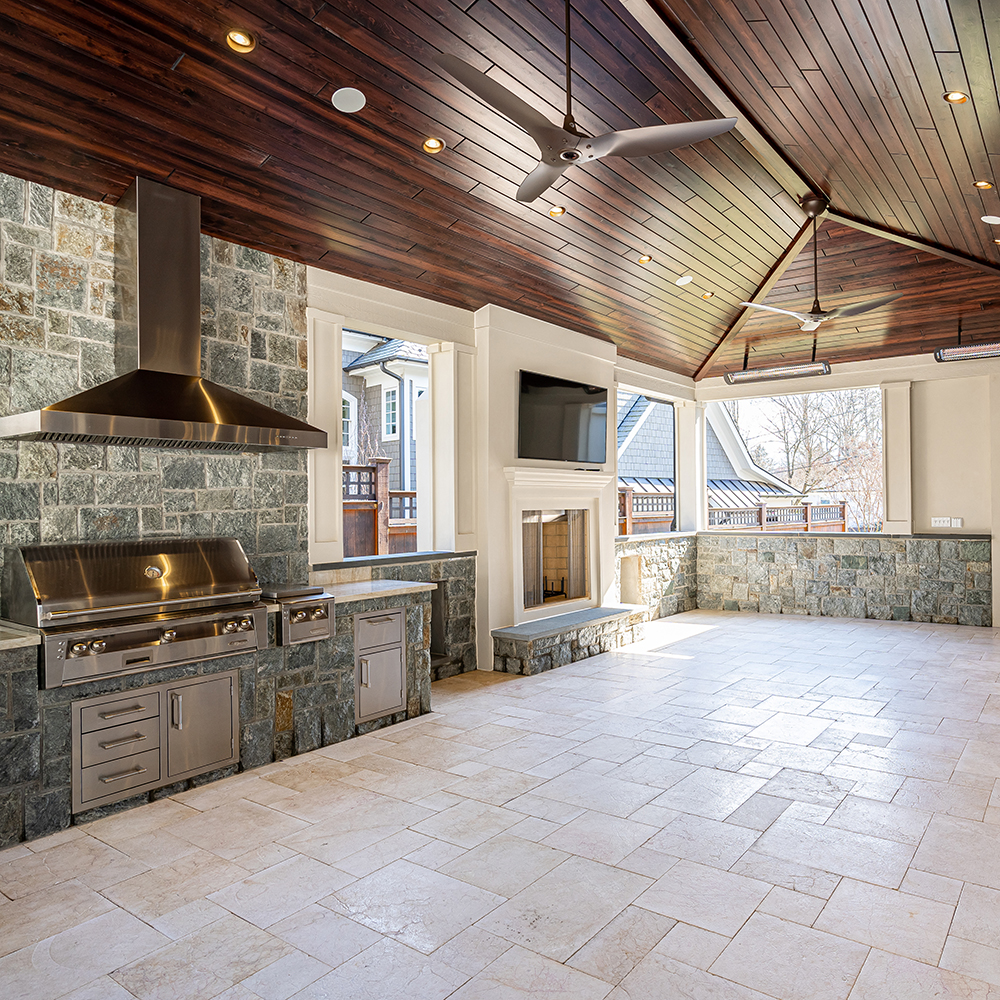 Big Ass Fans Haiku 84" Oil Rubbed Bronze Outdoor Ceiling Fan ...