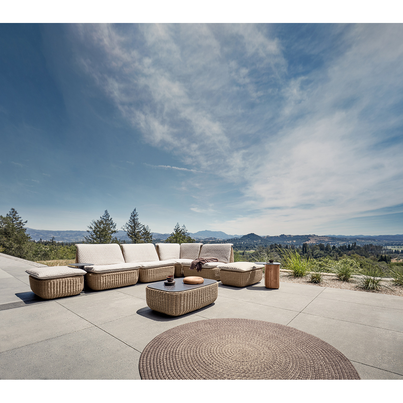 Gloster Omada 18" Teak Rectangular Side Table | AuthenTEAK