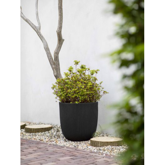 Capi Nature Groove 14" Ball Planter Pot - Black | AuthenTEAK