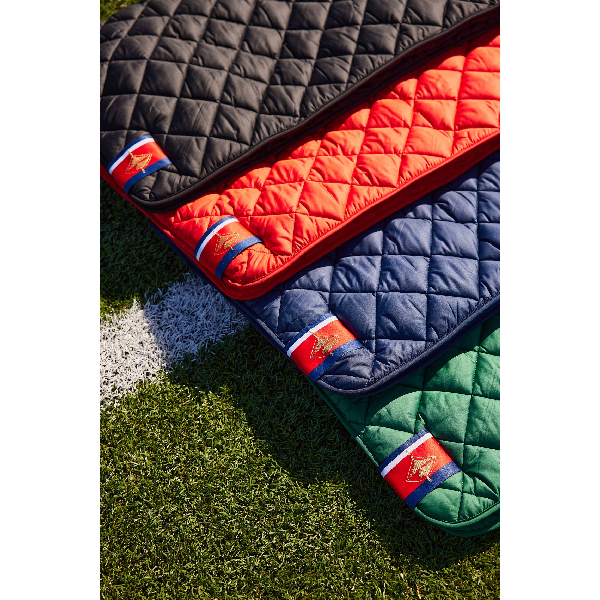 Pretty Rugged Waterproof Puffer Blanket | AuthenTEAK