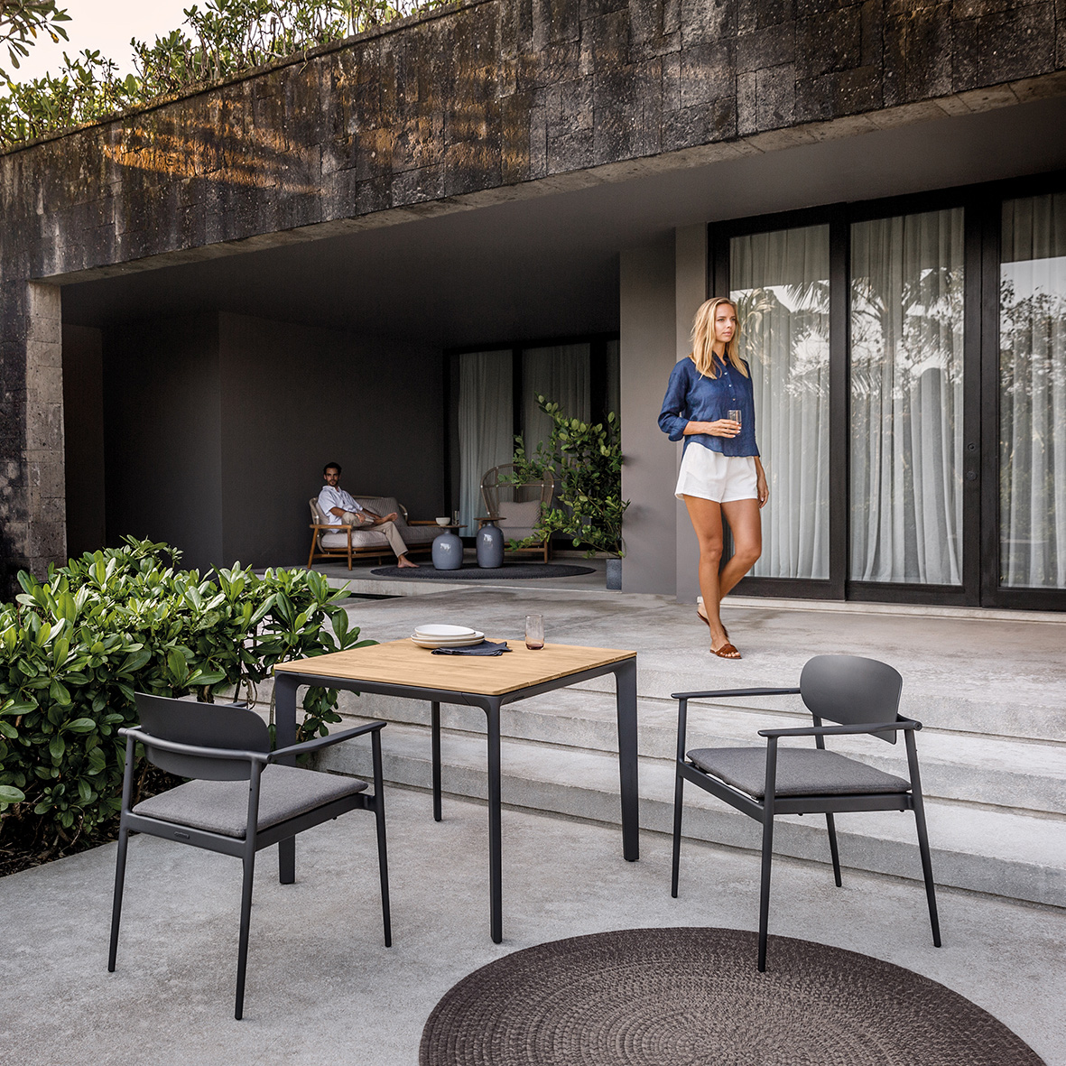 Gloster Carver/Allure 3-Piece Square Patio Dining Set | AuthenTEAK