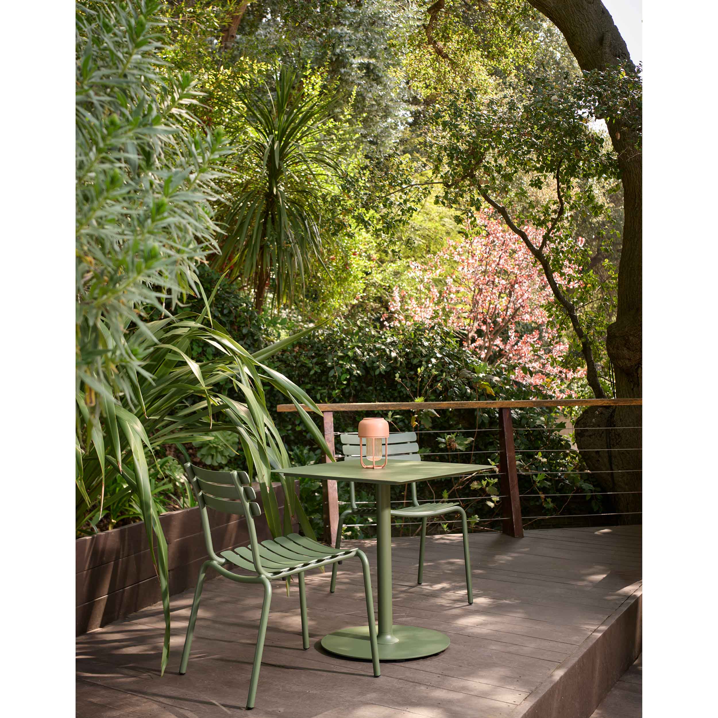 Houe Alua Stacking Aluminum Dining Side Chair | AuthenTEAK