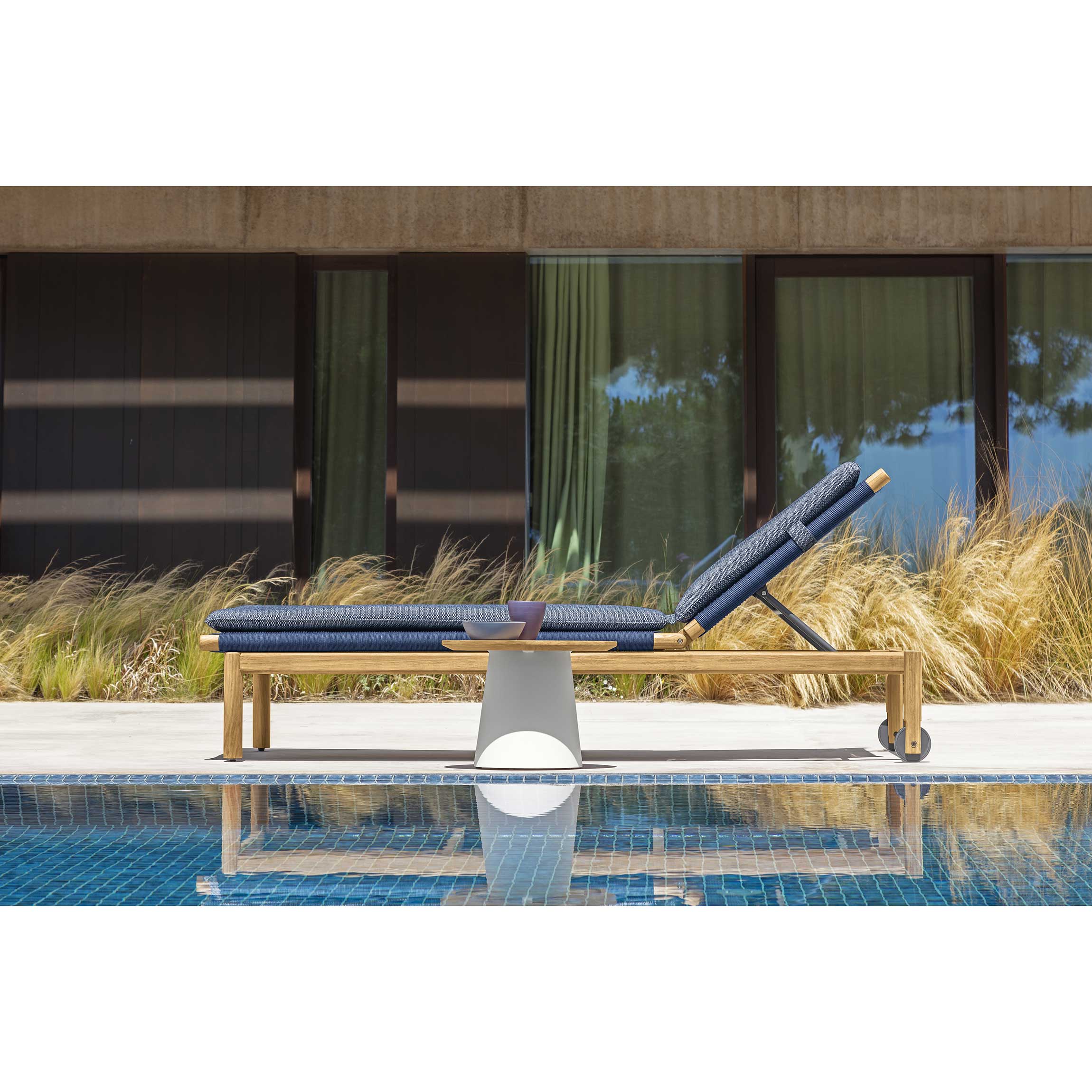 Talenti Dolcevita Stackable Woven Sunbed | AuthenTEAK