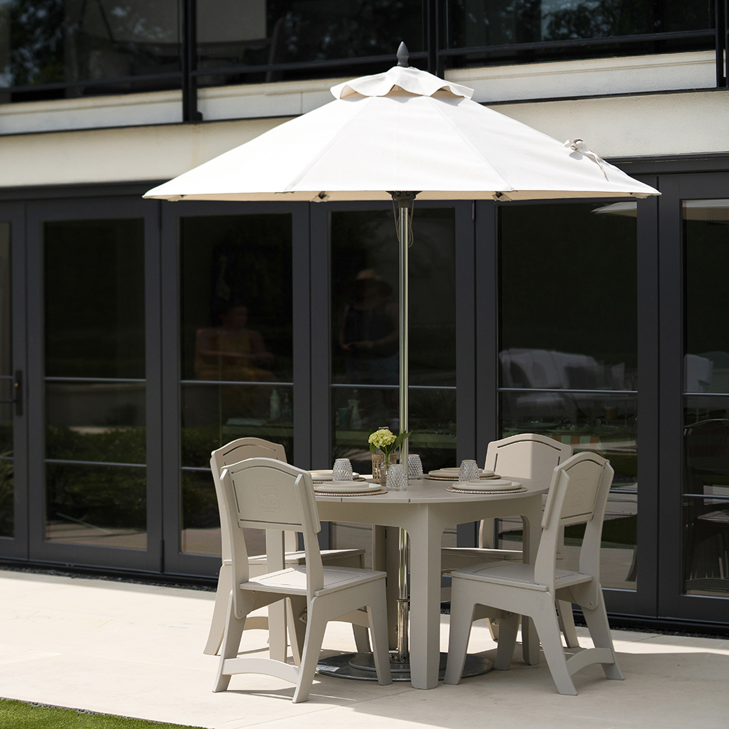 LEDGE Mainstay 48" Resin Round Dining Table | AuthenTEAK