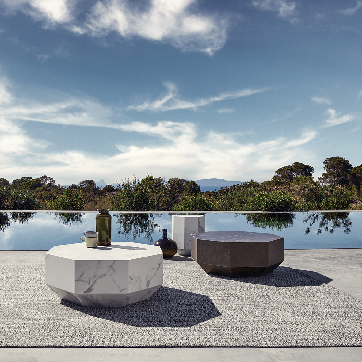 Gloster Gem 15" Ceramic Octagonal Side Table | AuthenTEAK