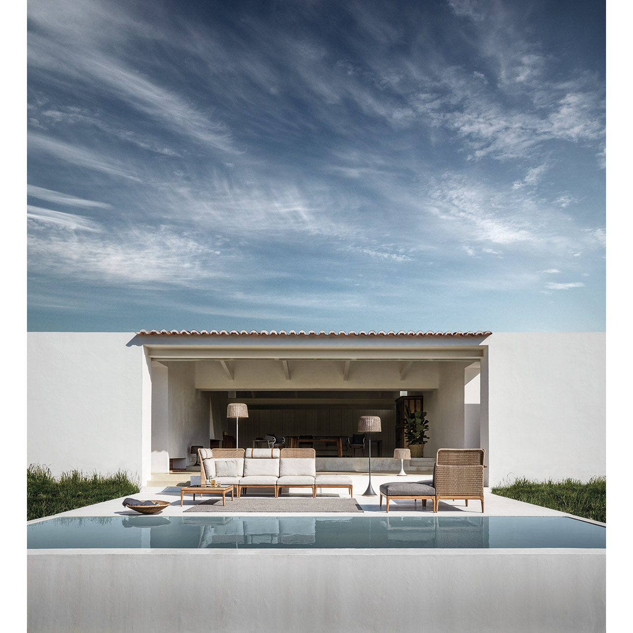 Gloster Lima Low Back Center Outdoor Sectional Unit | AuthenTEAK