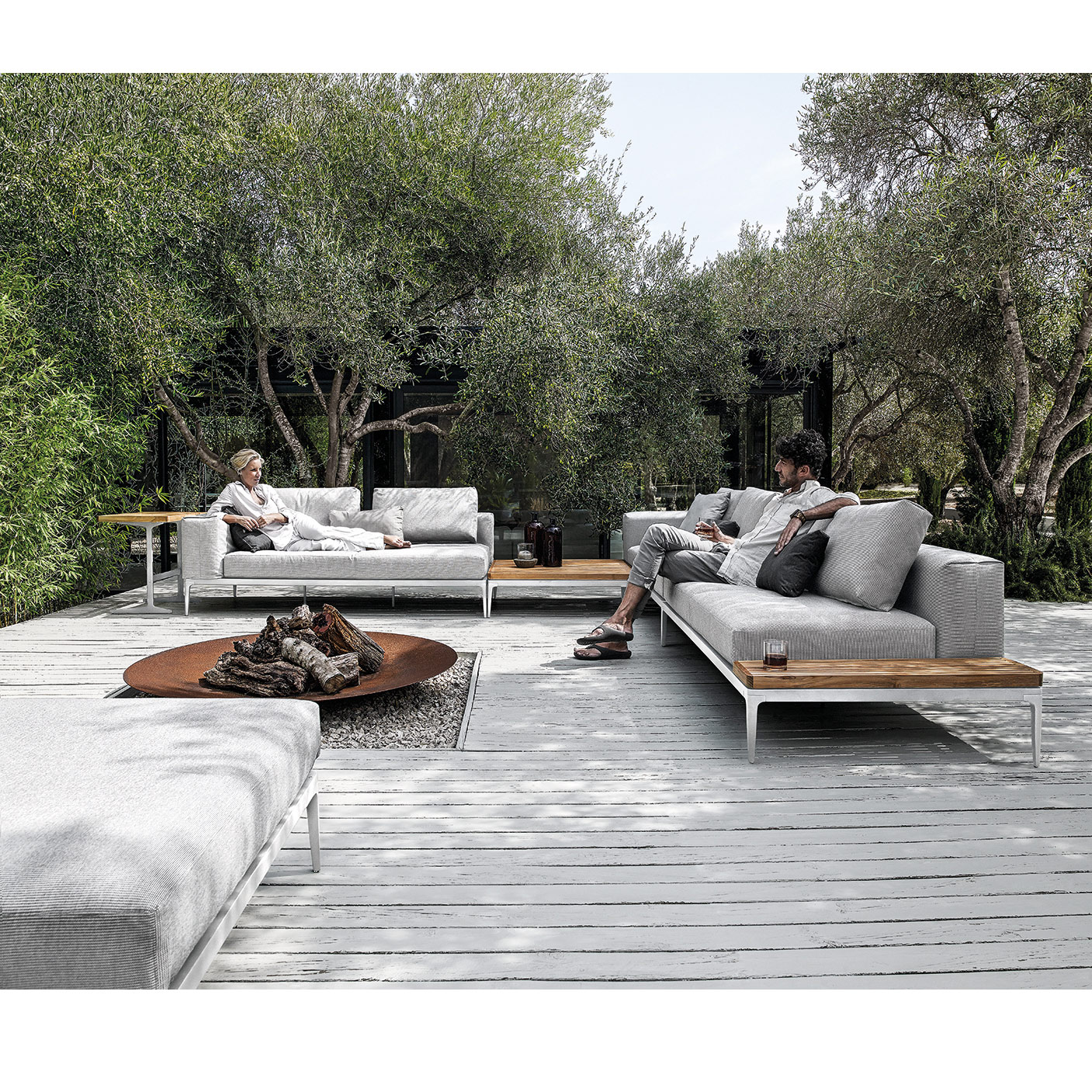 Gloster Grid Upholstered Ottoman Outdoor Sectional Unit | AuthenTEAK