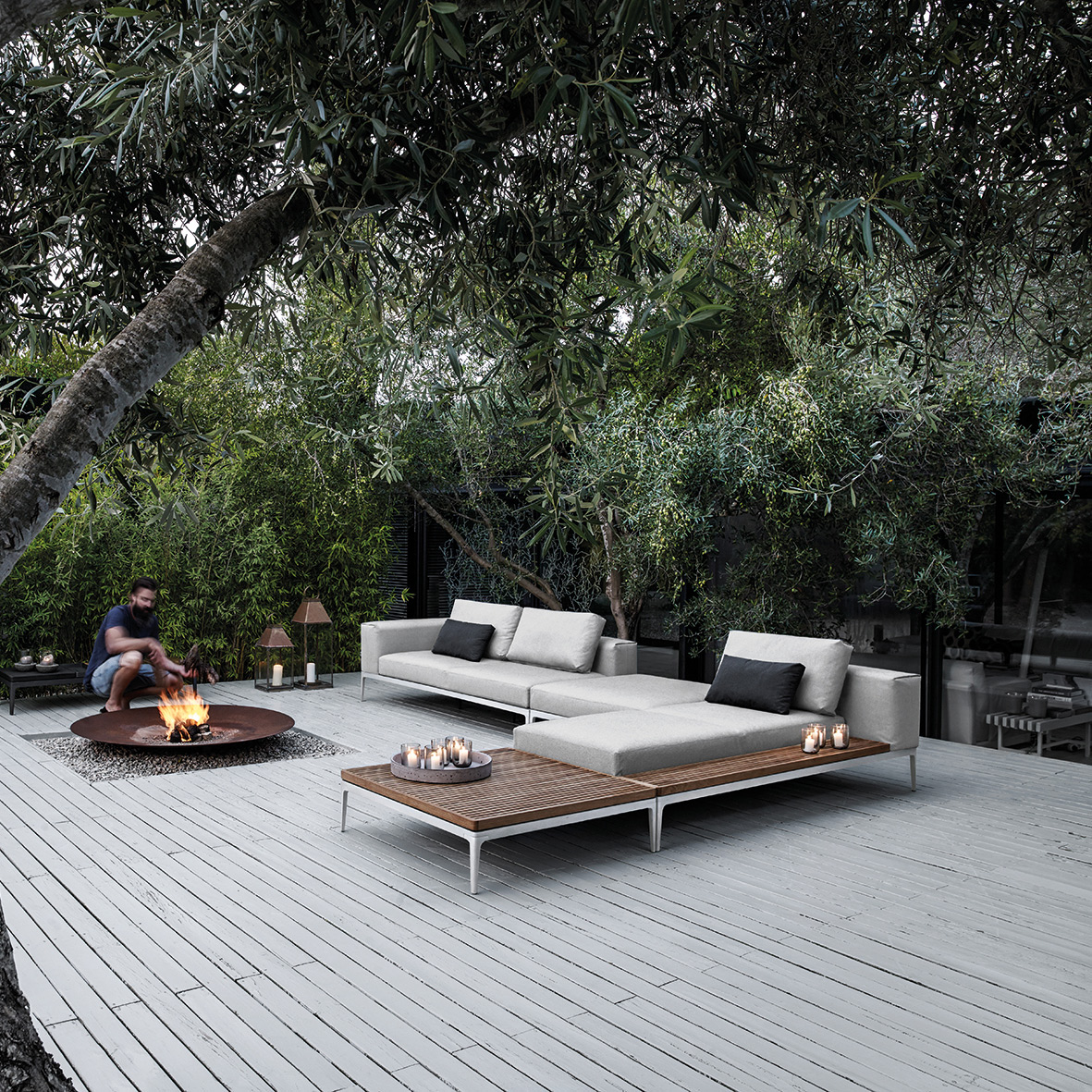 Gloster Grid Upholstered Left End 2-Seater Outdoor Sectional Unit ...